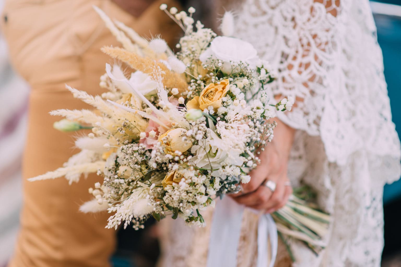 Your Guide to Creating the Perfect Vintage Wedding - Rose Hill Flowers ...